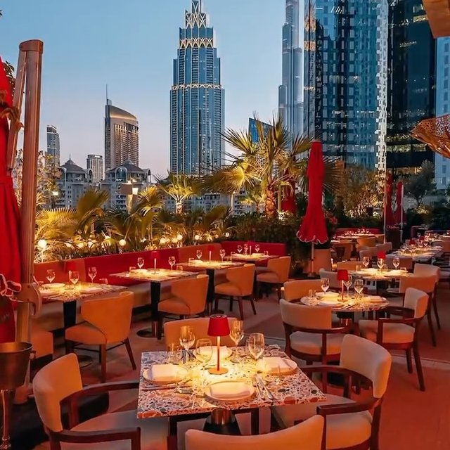 Duck & Waffle Dubai